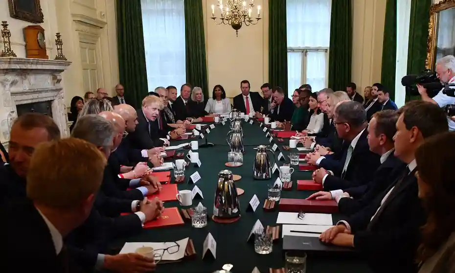 Updated: Cabinet revolt signals the end for Johnson – Inside Right Politics